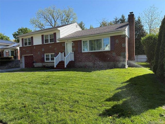 93 Woodview Rd, West Hempstead, NY 11552
