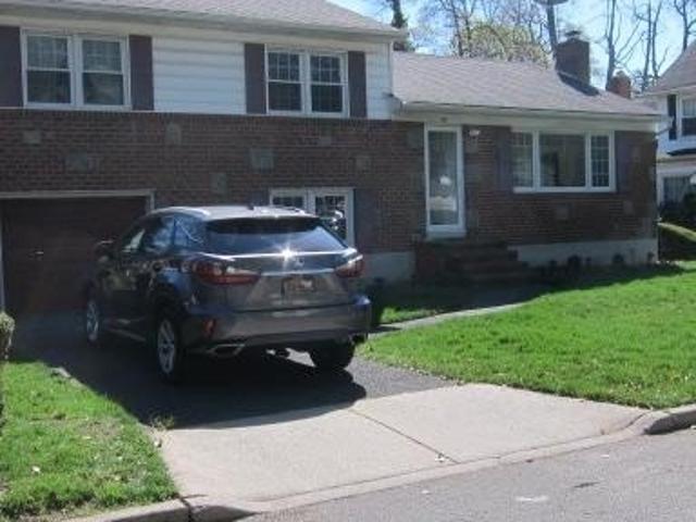 93 Woodview Rd, West Hempstead, NY 11552