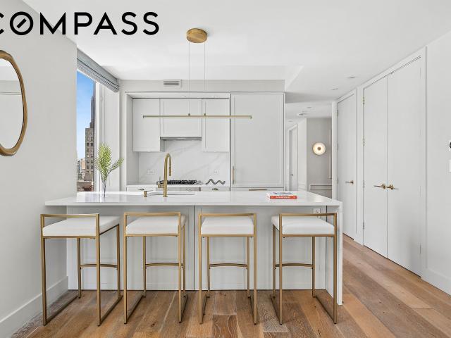 93 Worth Street 1006
