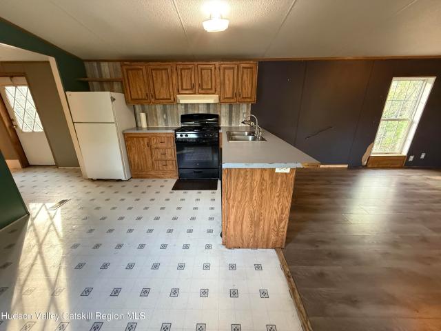 93 Wynkoop Drive
