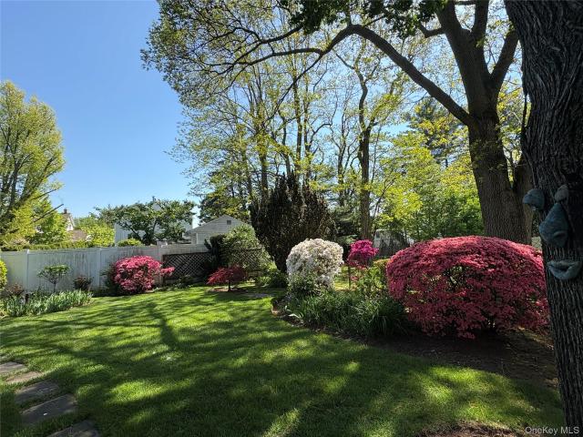 93 Avenue C