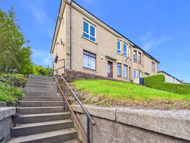 93 Brassey Street – Fully Renovated Two Bedroom Upper Cottage Flat