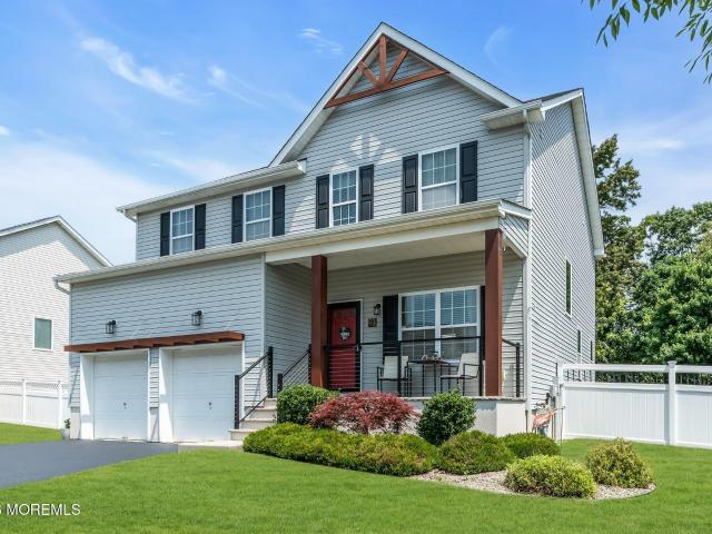93 Bridle Path