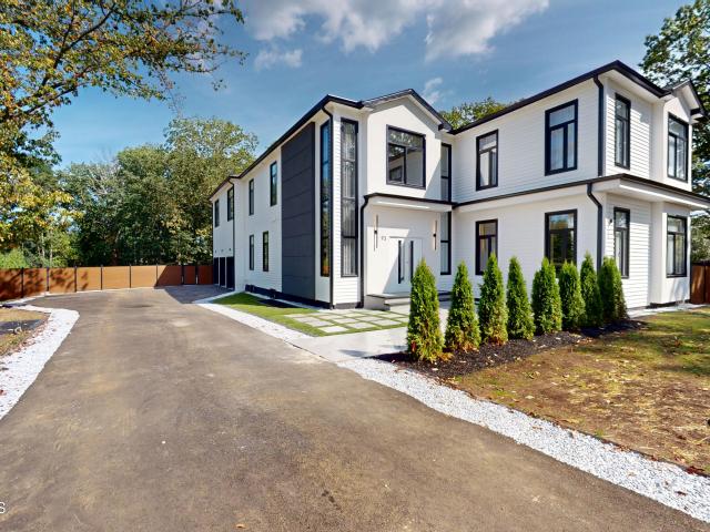 93 Buckley Road