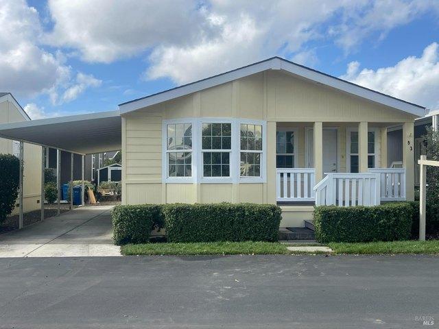 93 Candlewood Dr, Petaluma, CA 94954