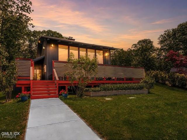 93 Carol St, Danbury, CT 06810