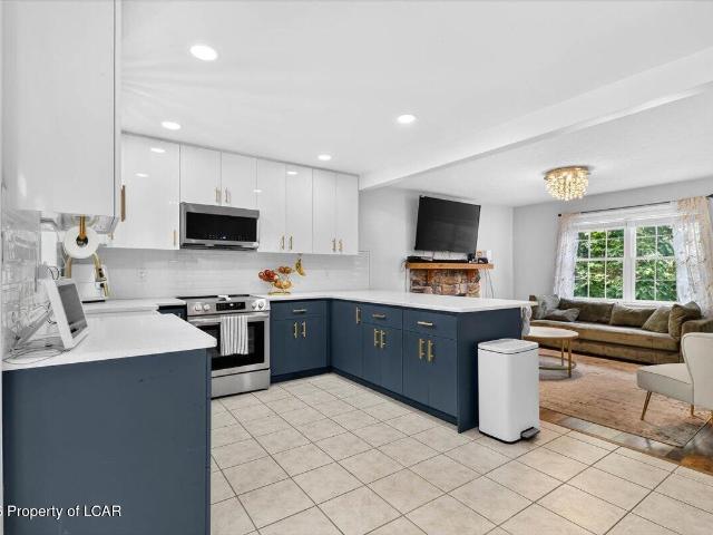 93 Edge Rock Drive