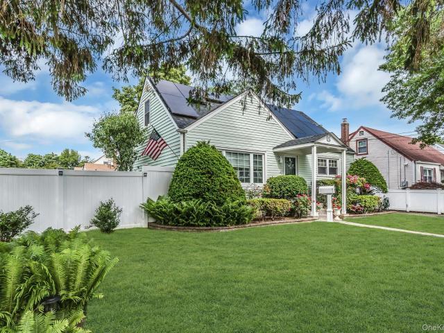 93 Gilroy Avenue