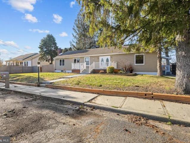 93 Harvard Rd, Pennsville, NJ 08070