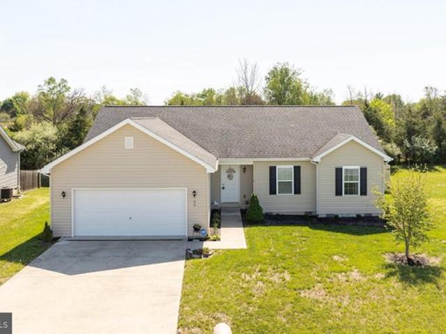 93 Invasion Ct, Bunker Hill, WV 25413