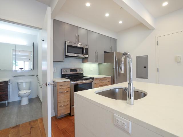 93 Kingsland Avenue 1F