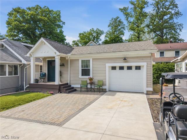 93 Longacre Lane