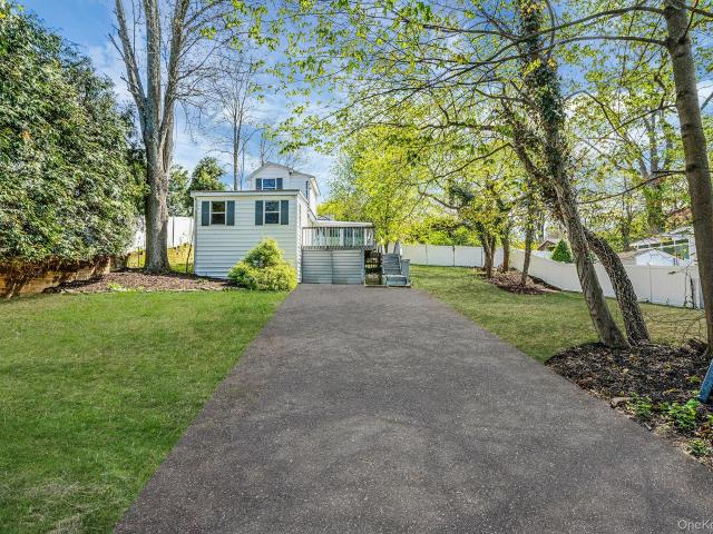 93 Maple Road