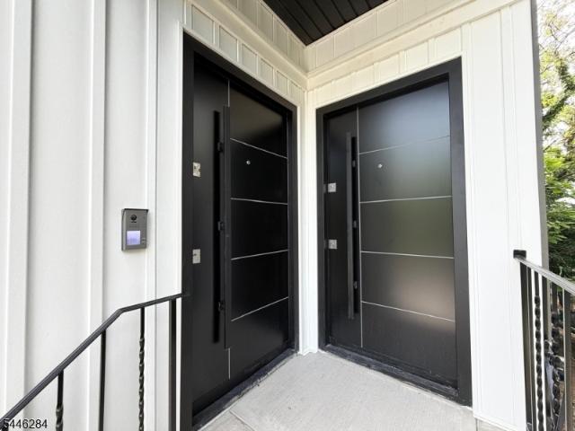 93 Melville Pl