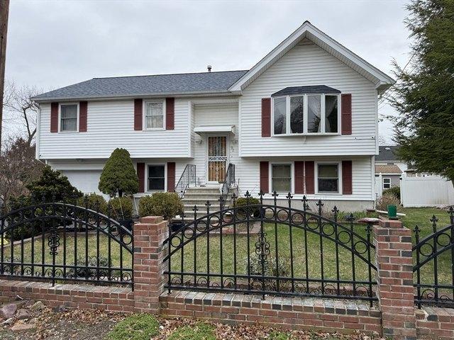 93 Morgan St, Randolph, MA 02368