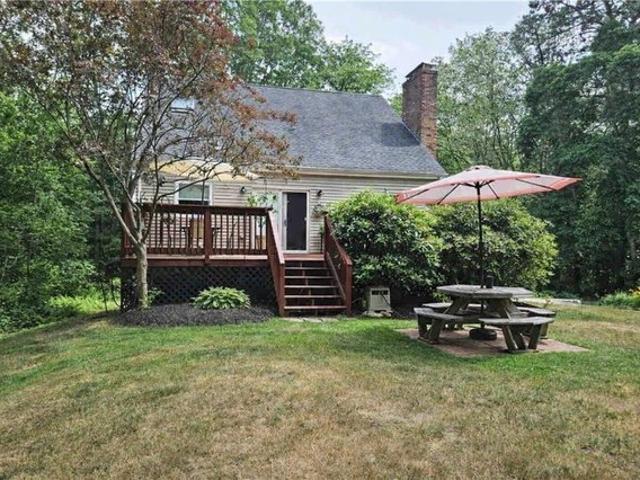 93 New London Tpke, Richmond, RI 02898