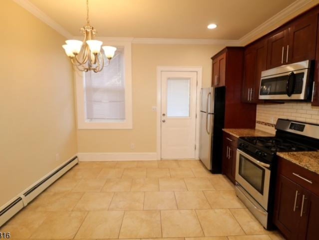 93 Nichols St # R1