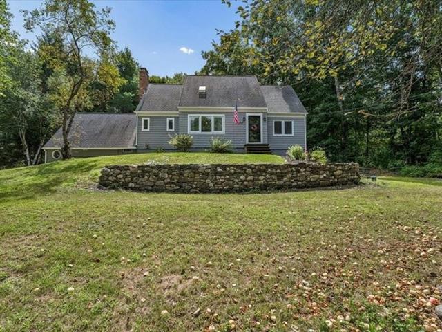 93 Old Nashua Rd, Londonderry, NH 03053