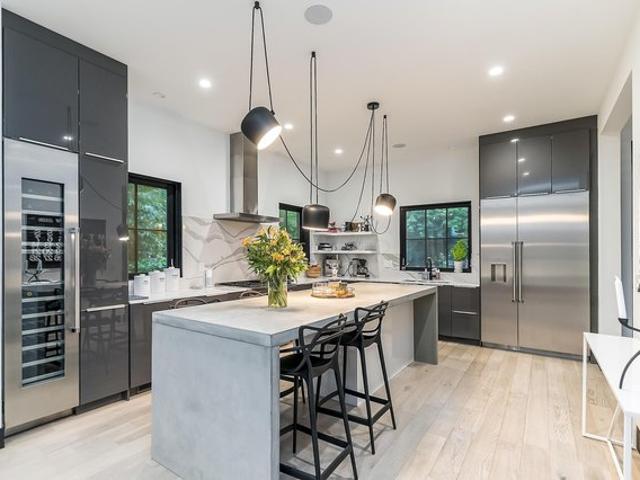 93 Ottar Aly, Columbus, OH 43201