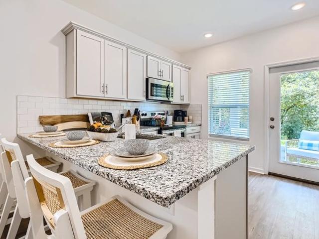 93 Palma Dr, Saint Augustine, FL 32086