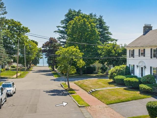 93 Parsons Rd, Portland, ME 04103