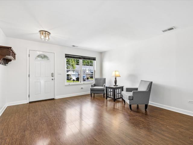 93 Pine Circle