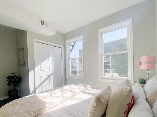 93 Roosevelt Ave # 3L