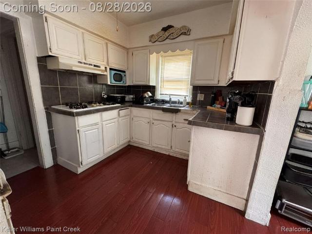 93 S Anderson Avenue