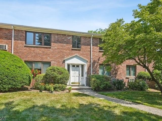 93D Troy Dr Unit D, Springfield, NJ 07081
