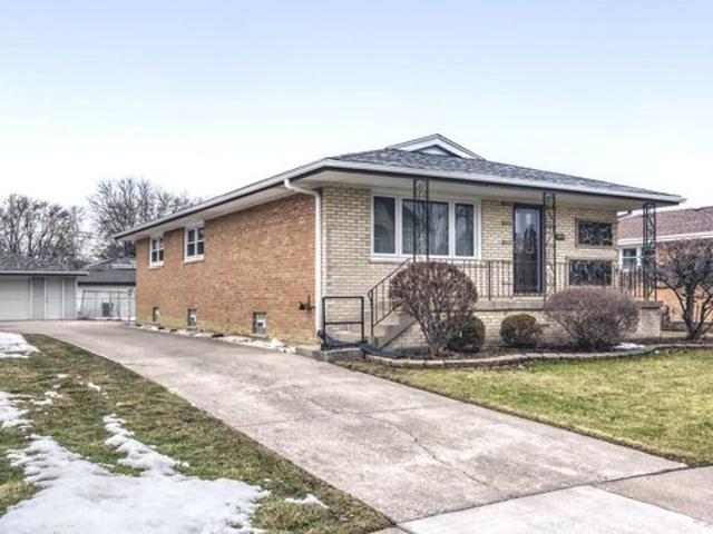 9004 Meade Ave, Oak Lawn, IL 60453