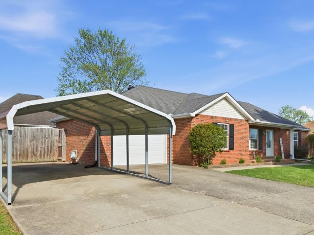 9004 Byler Ct