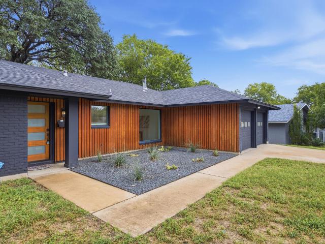 9004 Blue Quail Dr