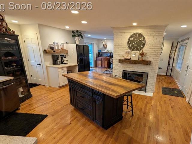 9004 Del Rio Drive