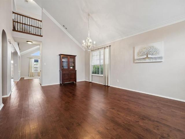 9004 Regal Oaks Drive