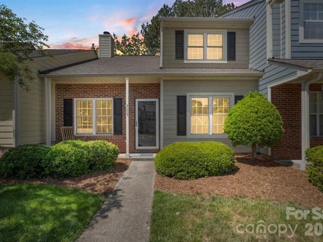 9005 Four Mile Creek Rd, Charlotte, NC 28277