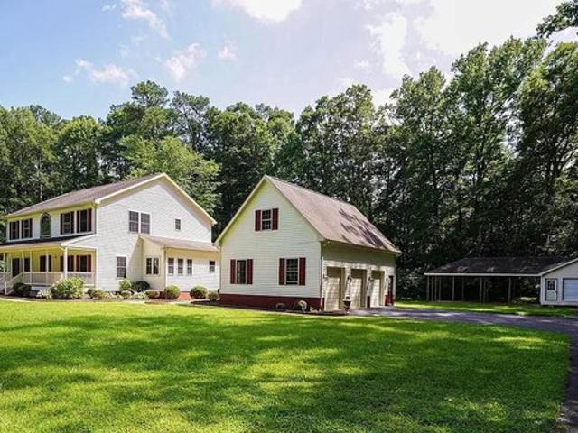 9005 Horseshoe Ln, Newark, MD 21841