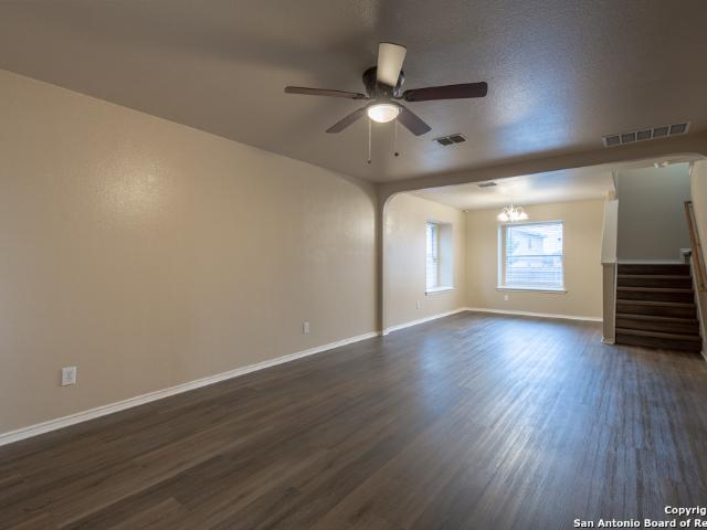 9006 Clearwood Pth, Universal City, TX 78148 | MLS #1924 | Compass