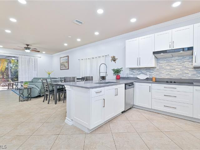9006 Gladiolus Preserve Cir, Fort Myers, FL 33908 | MLS #2026006