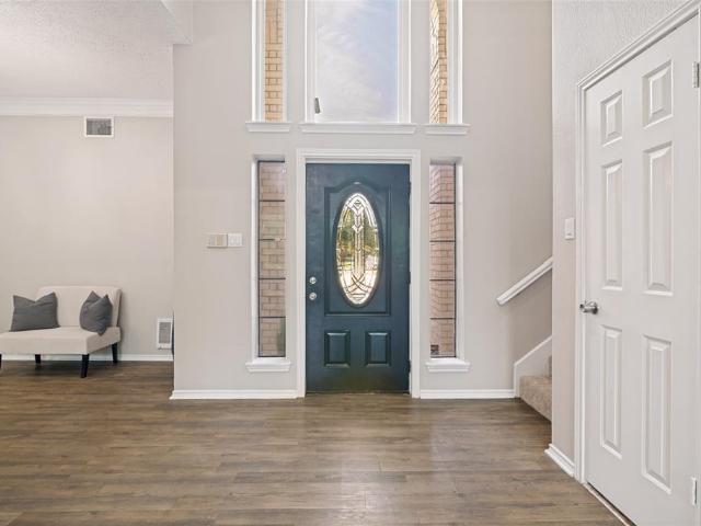 9006 Greenwood Trail