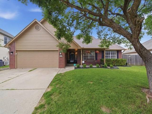 9007 E 76th St, Tulsa, OK 74133