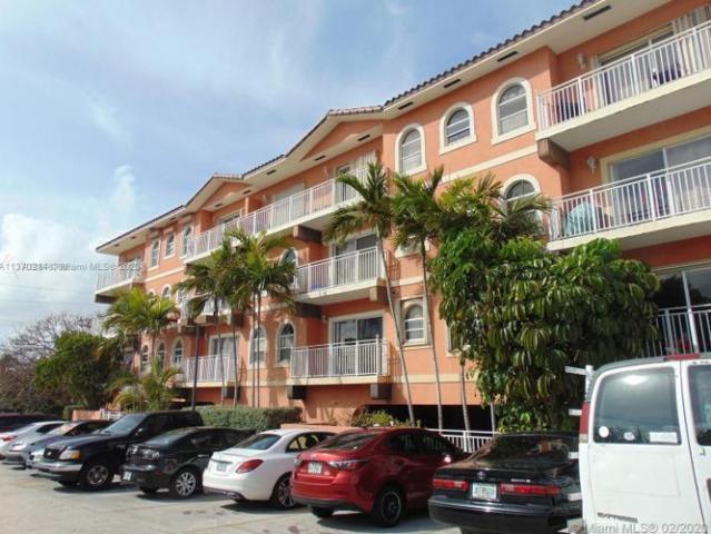 9008 Collins Ave #202, Surfside, FL 33154