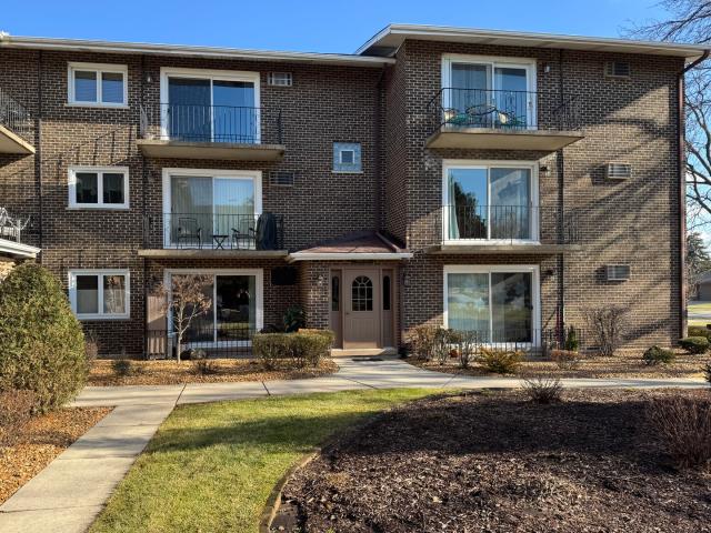 9008 W 140th St, Unit 3C, Orland Park, IL 60462 | MLS #12623 | Compass