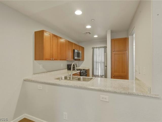 9009 Becoming Ct, Las Vegas, NV 89149