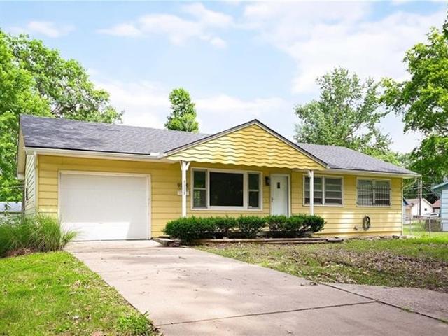 9009 Blue Ridge Blvd, Kansas City, MO 64138