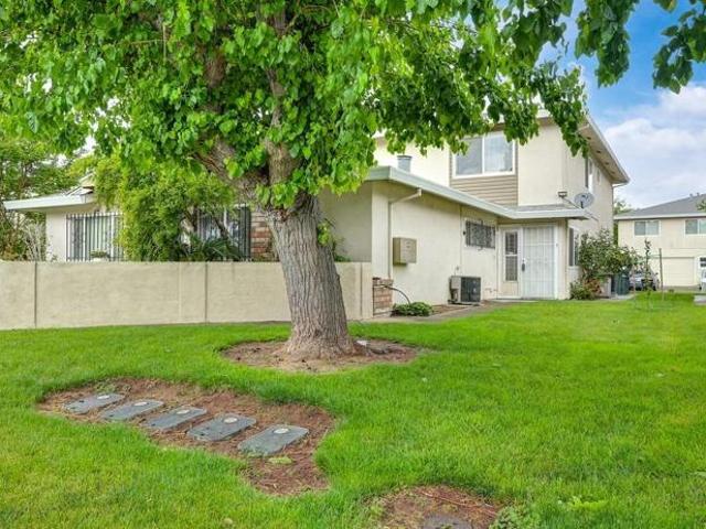 9009 Casals St #3, Sacramento, CA 95826