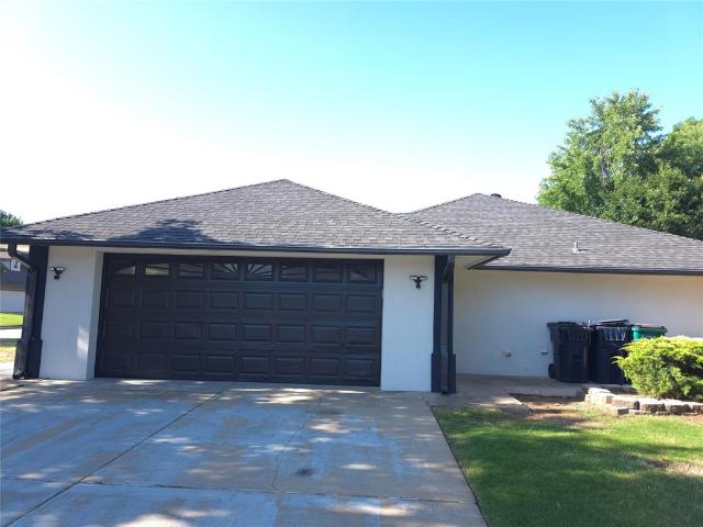 9009 Lakeaire Drive