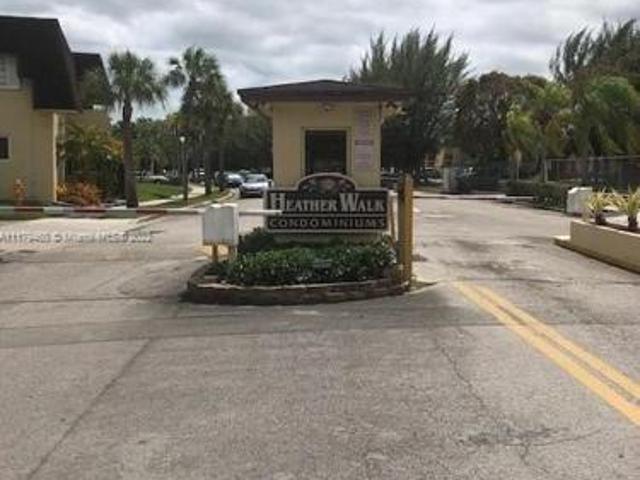 9009 SW 138th St #17 2 Miami, FL 33176