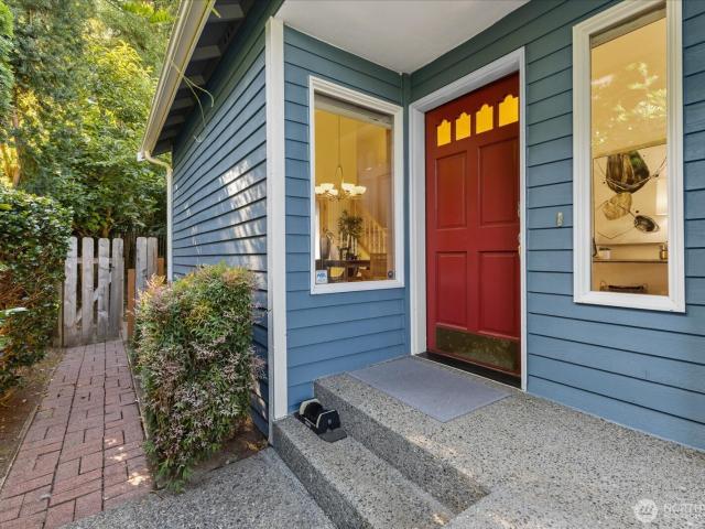 9009 45th Avenue NE