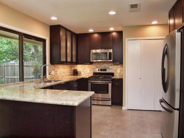 9000 Currywood Dr, Austin, TX 78759 | MLS #6261 | Compass