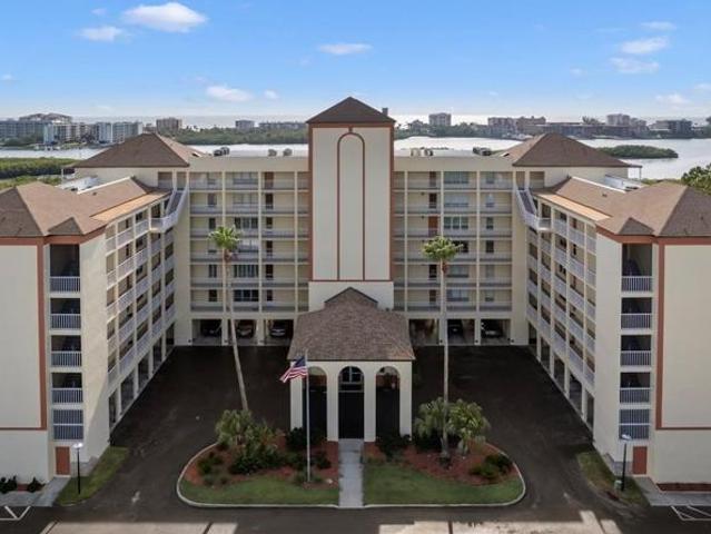 9000 Commodore Dr #707, Seminole, FL 33776